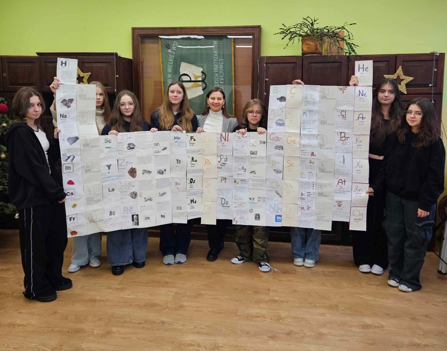 Projekt edukacyjny – „Układ okresowy pierwiastków chemicznych – źródło ...